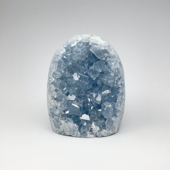 Geodes – Rocks and Gems Canada